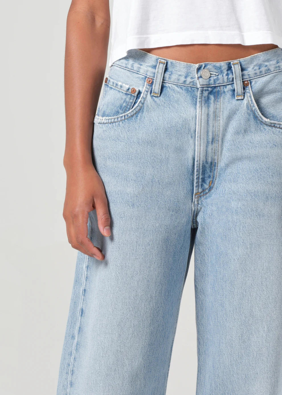 Low Curve Jeans in Force – Uniquities